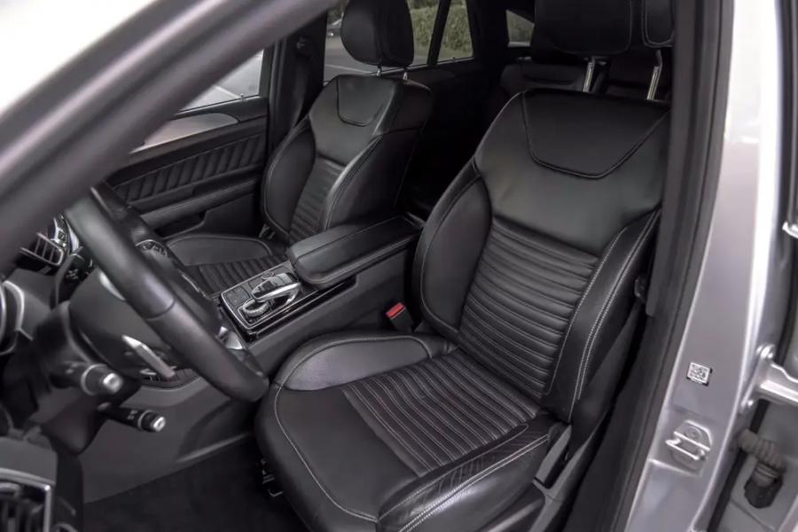 Grey Mercedes-Benz GLE 350 2015 in Jelgava, with an engine capacity of 3.00 L and mileage of 190 thousand km for 26900 €, photo 19 on AUTOMOTO.COM.LV