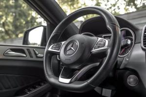 Grey Mercedes-Benz GLE 350 2015 in Jelgava, with an engine capacity of 3.00 L and mileage of 190 thousand km for 26900 €, photo 33 on AUTOMOTO.COM.LV
