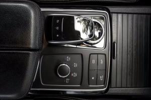 Grey Mercedes-Benz GLE 350 2015 in Jelgava, with an engine capacity of 3.00 L and mileage of 190 thousand km for 26900 €, photo 35 on AUTOMOTO.COM.LV