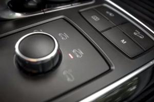 Grey Mercedes-Benz GLE 350 2015 in Jelgava, with an engine capacity of 3.00 L and mileage of 190 thousand km for 26900 €, photo 36 on AUTOMOTO.COM.LV