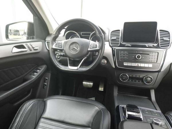 Pelēks Mercedes-Benz GLE 350 2015 Viļņa, ar dzinēja tilpumu 2.99 L un nobraukumu 222 tūkst. km par 24900 €, foto 7 vietnē AUTOMOTO.COM.LV