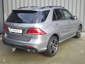 Pelēks Mercedes-Benz GLE 350 2015 Viļņa, ar dzinēja tilpumu 2.99 L un nobraukumu 222 tūkst. km par 24900 €, foto 4 vietnē AUTOMOTO.COM.LV