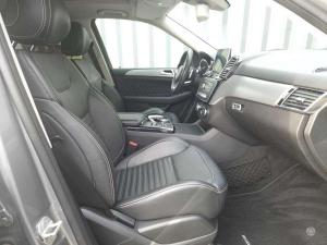 Pelēks Mercedes-Benz GLE 350 2015 Viļņa, ar dzinēja tilpumu 2.99 L un nobraukumu 222 tūkst. km par 24900 €, foto 8 vietnē AUTOMOTO.COM.LV