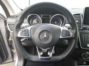 Pelēks Mercedes-Benz GLE 350 2015 Viļņa, ar dzinēja tilpumu 2.99 L un nobraukumu 222 tūkst. km par 24900 €, foto 10 vietnē AUTOMOTO.COM.LV
