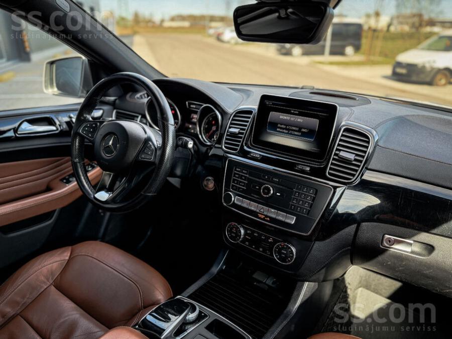 Серый Мерседес ГЛE 350 2015 в Рига, объемом двигателя 3.00 л и пробегом 240 тыс. км за 23800 €, фото 8 на AUTOMOTO.COM.LV