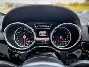 Серый Мерседес ГЛE 350 2015 в Рига, объемом двигателя 3.00 л и пробегом 240 тыс. км за 23800 €, фото 9 на AUTOMOTO.COM.LV