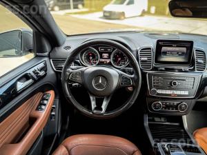 Серый Мерседес ГЛE 350 2015 в Рига, объемом двигателя 3.00 л и пробегом 240 тыс. км за 23800 €, фото 12 на AUTOMOTO.COM.LV