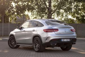 Серый Мерседес ГЛE 350 2015 в Рига, объемом двигателя 3.00 л и пробегом 190 тыс. км за 29700 €, фото 5 на AUTOMOTO.COM.LV