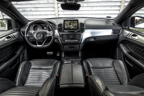 Pelēks Mercedes-Benz GLE 350 2015 Rīga, ar dzinēja tilpumu 3.00 L un nobraukumu 190 tūkst. km par 29700 €, foto 7 vietnē AUTOMOTO.COM.LV