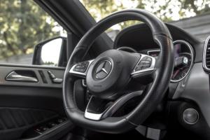 Серый Мерседес ГЛE 350 2015 в Рига, объемом двигателя 3.00 л и пробегом 190 тыс. км за 29700 €, фото 11 на AUTOMOTO.COM.LV