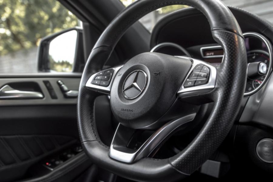 Серый Мерседес ГЛE 350 2015 в Рига, объемом двигателя 3.00 л и пробегом 190 тыс. км за 29700 €, фото 23 на AUTOMOTO.COM.LV