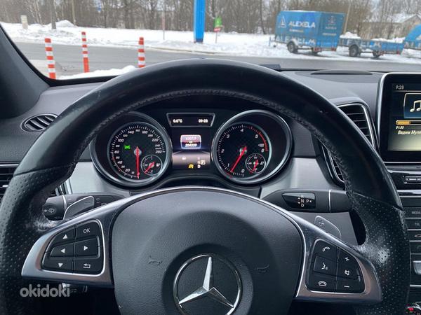 Grey Mercedes-Benz GLE 350 2015 in Tallinn, with an engine capacity of 3.00 L and mileage of 204 thousand km for 25000 €, photo 2 on AUTOMOTO.COM.LV