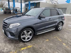 Pelēks Mercedes-Benz GLE 350 2015 Tallina, ar dzinēja tilpumu 3.00 L un nobraukumu 204 tūkst. km par 25000 €, foto 15 vietnē AUTOMOTO.COM.LV