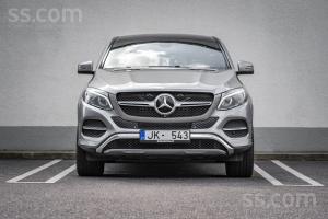 Серый Мерседес ГЛE 350 2015 в Рига, объемом двигателя 3.00 л и пробегом 242 тыс. км за 24500 €, фото 3 на AUTOMOTO.COM.LV