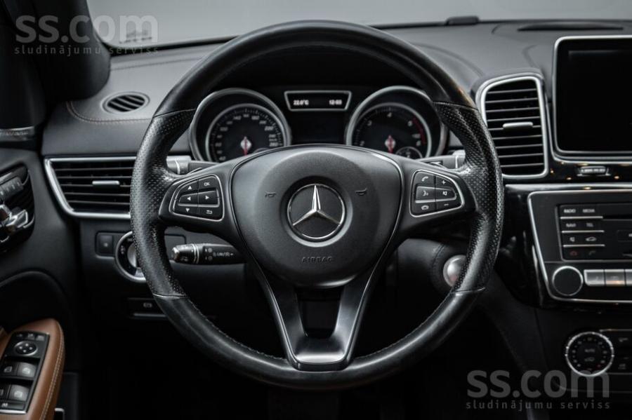 Серый Мерседес ГЛE 350 2015 в Рига, объемом двигателя 3.00 л и пробегом 242 тыс. км за 24500 €, фото 19 на AUTOMOTO.COM.LV