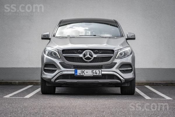 Pelēks Mercedes-Benz GLE 350 2015 Rīga, ar dzinēja tilpumu 3.00 L un nobraukumu 242 tūkst. km par 24500 €, foto 2 vietnē AUTOMOTO.COM.LV