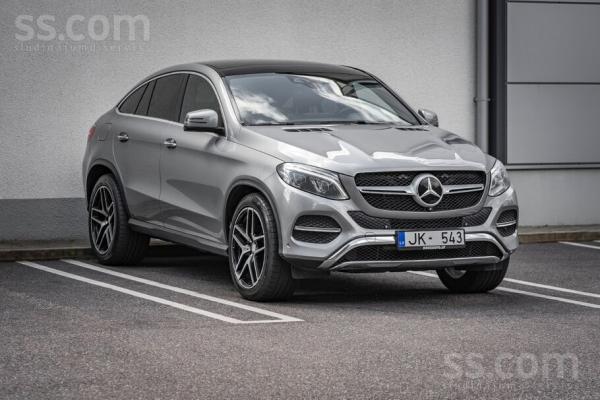 Pelēks Mercedes-Benz GLE 350 2015 Rīga, ar dzinēja tilpumu 3.00 L un nobraukumu 242 tūkst. km par 24500 €, foto 3 vietnē AUTOMOTO.COM.LV