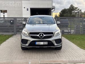 Grey Mercedes-Benz GLE 350 2015 in Riga, with an engine capacity of 3.00 L and mileage of 145 thousand km for 27900 €, photo 3 on AUTOMOTO.COM.LV