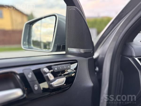 Mercedes-Benz GLE 350 2015 Rīga vietnē Pelēks Mercedes-Benz GLE 350 2015 Rīga, ar dzinēja tilpumu 3.00 L un nobraukumu 145 tūkst. km par 27900 €, foto 10 vietnē AUTOMOTO.COM.LV