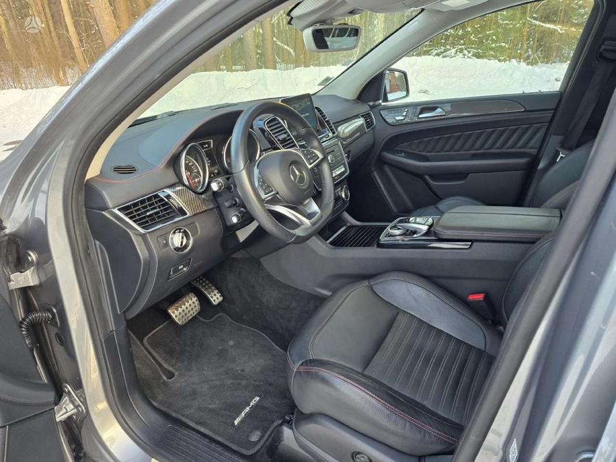 Grey Mercedes-Benz GLE 350 2016 in Prienai, with an engine capacity of 2.99 L and mileage of 222 thousand km for 27500 €, photo 10 on AUTOMOTO.COM.LV