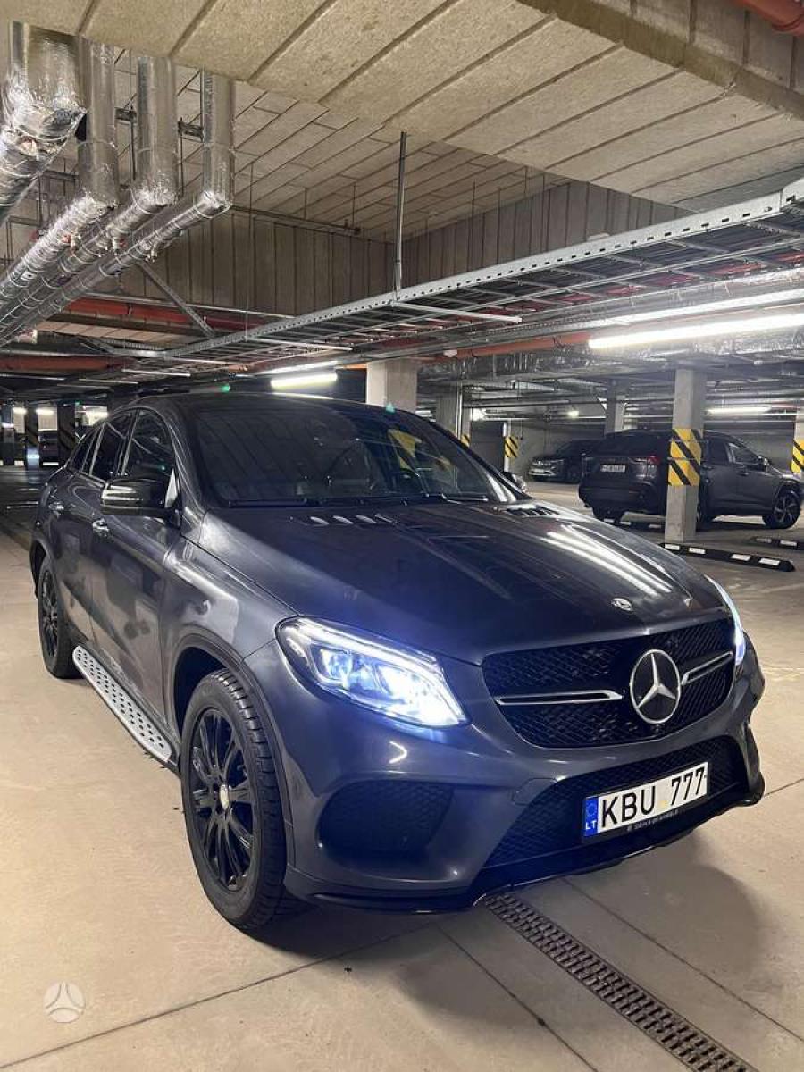 Pelēks Mercedes-Benz GLE 350 2016 Kauņa, ar dzinēja tilpumu 2.99 L un nobraukumu 215 tūkst. km par 31500 €, foto 3 vietnē AUTOMOTO.COM.LV