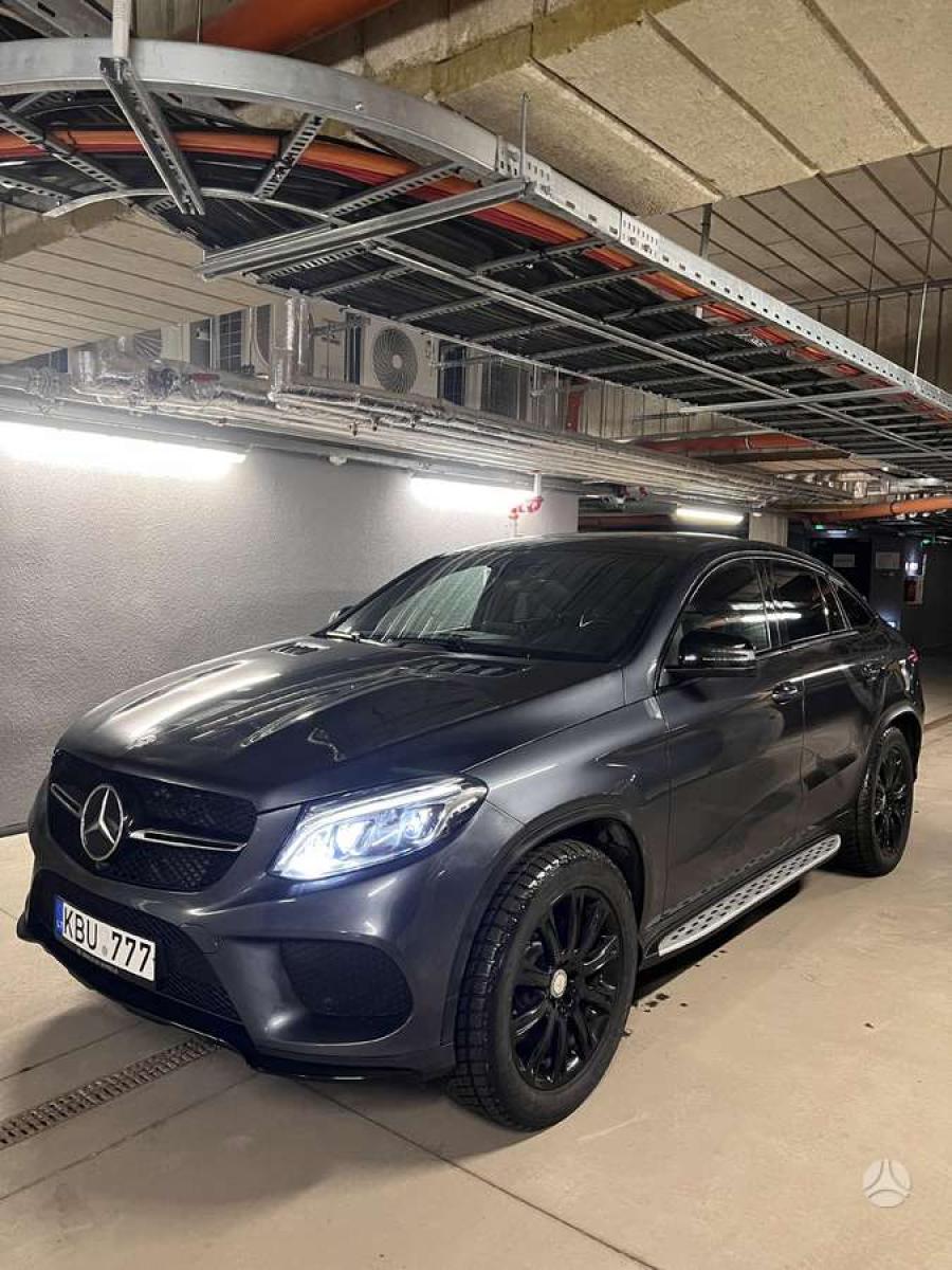 Pelēks Mercedes-Benz GLE 350 2016 Kauņa, ar dzinēja tilpumu 2.99 L un nobraukumu 215 tūkst. km par 31500 €, foto 4 vietnē AUTOMOTO.COM.LV