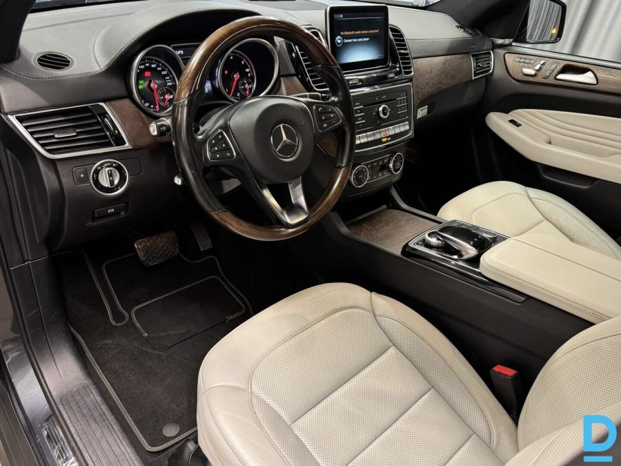 Grey Mercedes-Benz GLE 350 2016 in Marupe, with an engine capacity of 3.00 L and mileage of 224 thousand km for 27990 €, photo 8 on AUTOMOTO.COM.LV