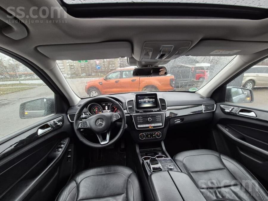 Pelēks Mercedes-Benz GLE 350 2016 Rīga, ar dzinēja tilpumu 3.00 L un nobraukumu 236 tūkst. km par 24590 €, foto 11 vietnē AUTOMOTO.COM.LV