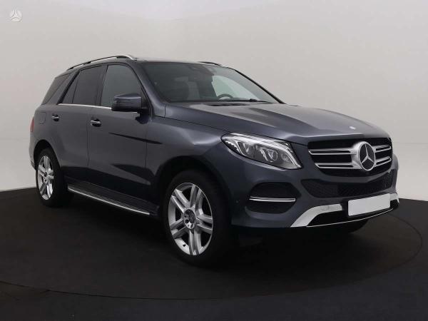 Pelēks Mercedes-Benz GLE 350 2016 Kauņa, ar dzinēja tilpumu 2.99 L un nobraukumu 153 tūkst. km par 25900 €, foto 2 vietnē AUTOMOTO.COM.LV