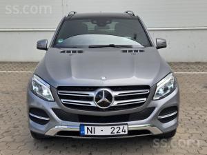 Серый Мерседес ГЛE 350 2016 в Рига, объемом двигателя 3.00 л и пробегом 270 тыс. км за 20900 €, фото 8 на AUTOMOTO.COM.LV