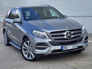 Серый Мерседес ГЛE 350 2016 в Рига, объемом двигателя 3.00 л и пробегом 270 тыс. км за 20900 €, фото 17 на AUTOMOTO.COM.LV