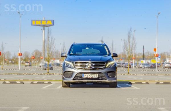 Серый Мерседес ГЛE 350 2016 в Рига, объемом двигателя 3.00 л и пробегом 236 тыс. км за 18390 €, фото 3 на AUTOMOTO.COM.LV