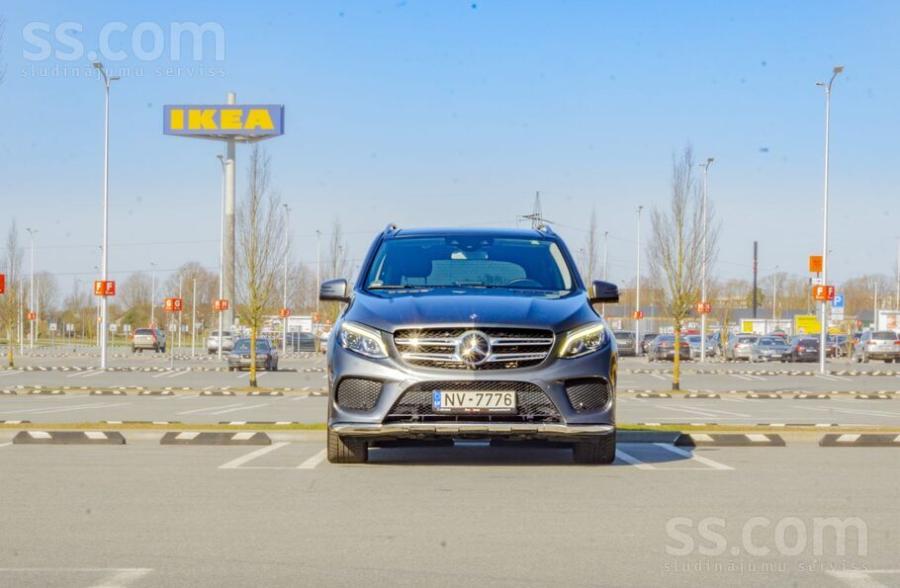 Pelēks Mercedes-Benz GLE 350 2016 Rīga, ar dzinēja tilpumu 3.00 L un nobraukumu 236 tūkst. km par 18390 €, foto 4 vietnē AUTOMOTO.COM.LV