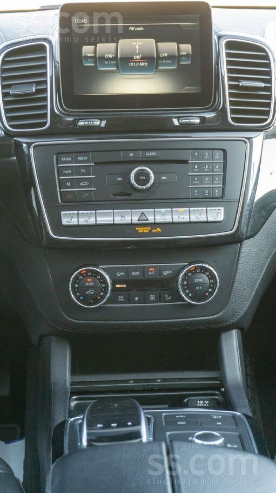 Pelēks Mercedes-Benz GLE 350 2016 Rīga, ar dzinēja tilpumu 3.00 L un nobraukumu 236 tūkst. km par 18390 €, foto 13 vietnē AUTOMOTO.COM.LV
