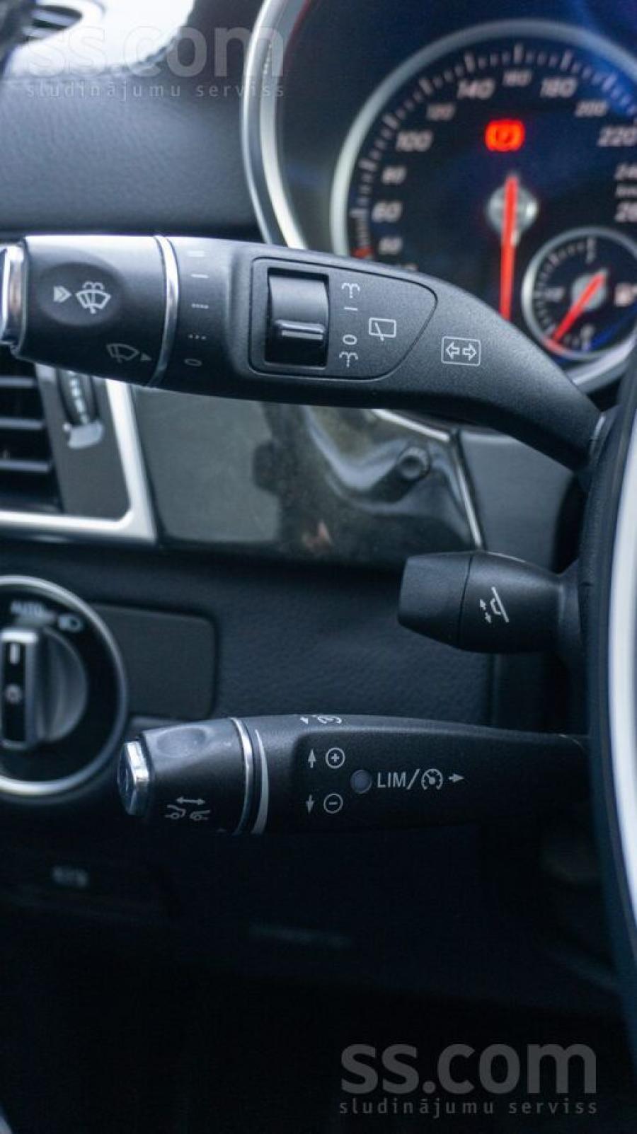 Pelēks Mercedes-Benz GLE 350 2016 Rīga, ar dzinēja tilpumu 3.00 L un nobraukumu 236 tūkst. km par 18390 €, foto 21 vietnē AUTOMOTO.COM.LV