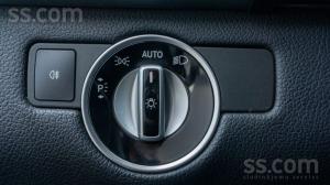 Pelēks Mercedes-Benz GLE 350 2016 Rīga, ar dzinēja tilpumu 3.00 L un nobraukumu 236 tūkst. km par 18390 €, foto 24 vietnē AUTOMOTO.COM.LV