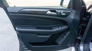 Pelēks Mercedes-Benz GLE 350 2016 Rīga, ar dzinēja tilpumu 3.00 L un nobraukumu 236 tūkst. km par 18390 €, foto 25 vietnē AUTOMOTO.COM.LV