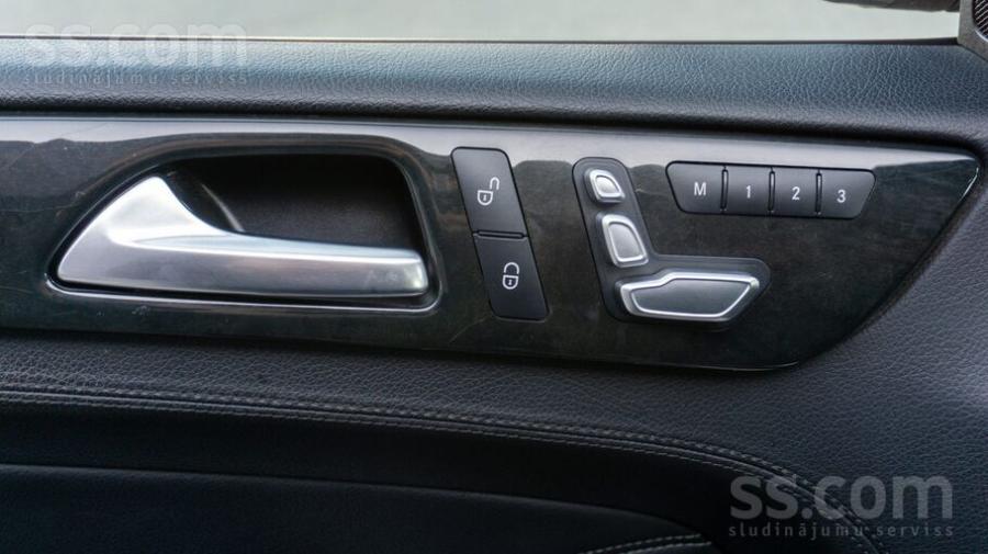 Pelēks Mercedes-Benz GLE 350 2016 Rīga, ar dzinēja tilpumu 3.00 L un nobraukumu 236 tūkst. km par 18390 €, foto 26 vietnē AUTOMOTO.COM.LV