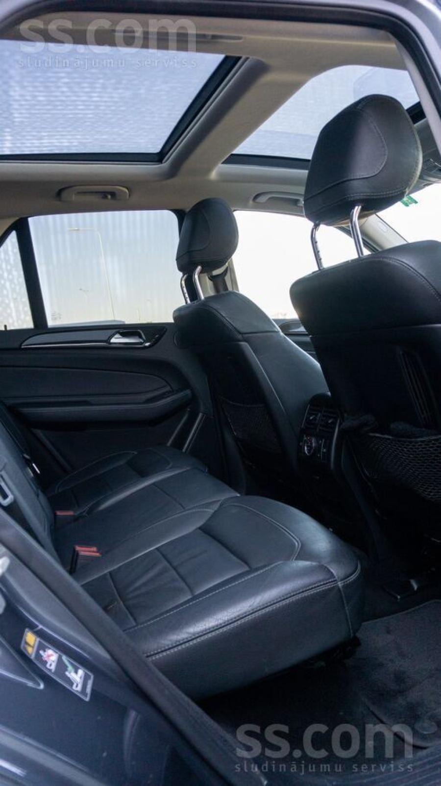 Pelēks Mercedes-Benz GLE 350 2016 Rīga, ar dzinēja tilpumu 3.00 L un nobraukumu 236 tūkst. km par 18390 €, foto 30 vietnē AUTOMOTO.COM.LV