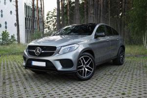 Grey Mercedes-Benz GLE 350 2016 in Vilnius, with an engine capacity of 2.99 L and mileage of 138 thousand km for 32000 €, photo  on AUTOMOTO.COM.LV