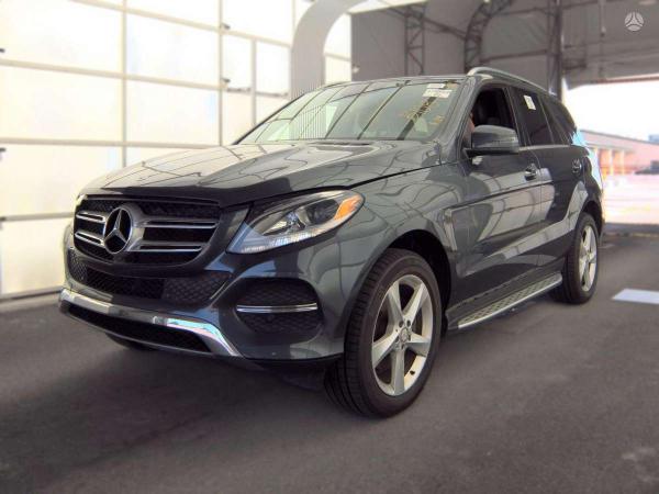 Mercedes-Benz GLE 350 2016 Kauņa vietnē Pelēks Mercedes-Benz GLE 350 2016 Kauņa, ar dzinēja tilpumu 3.50 L un nobraukumu 113 tūkst. km par 17300 €, foto 4 vietnē AUTOMOTO.COM.LV