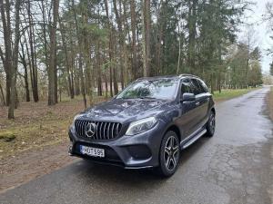 Pelēks Mercedes-Benz GLE 350 2016 Panevēža, ar dzinēja tilpumu 3.00 L un nobraukumu 271 tūkst. km par 15000 €, foto  vietnē AUTOMOTO.COM.LV