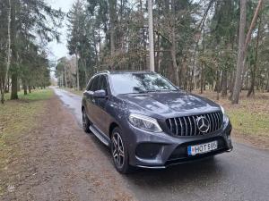Серый Мерседес ГЛE 350 2016 в Паневежис, объемом двигателя 3.00 л и пробегом 271 тыс. км за 15000 €, фото 3 на AUTOMOTO.COM.LV