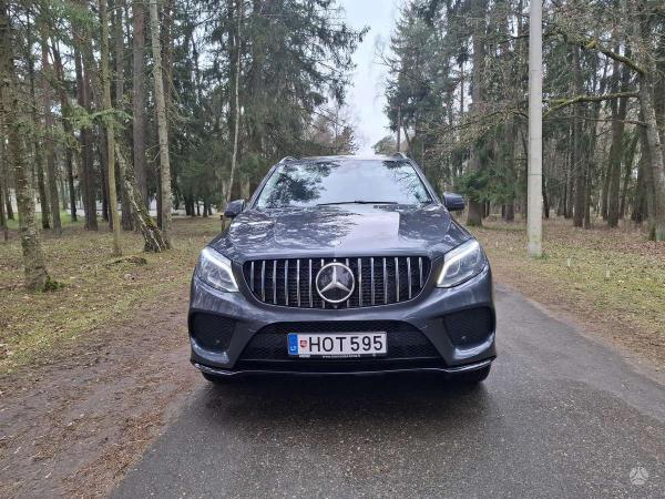 Серый Мерседес ГЛE 350 2016 в Паневежис, объемом двигателя 3.00 л и пробегом 271 тыс. км за 15000 €, фото 6 на AUTOMOTO.COM.LV