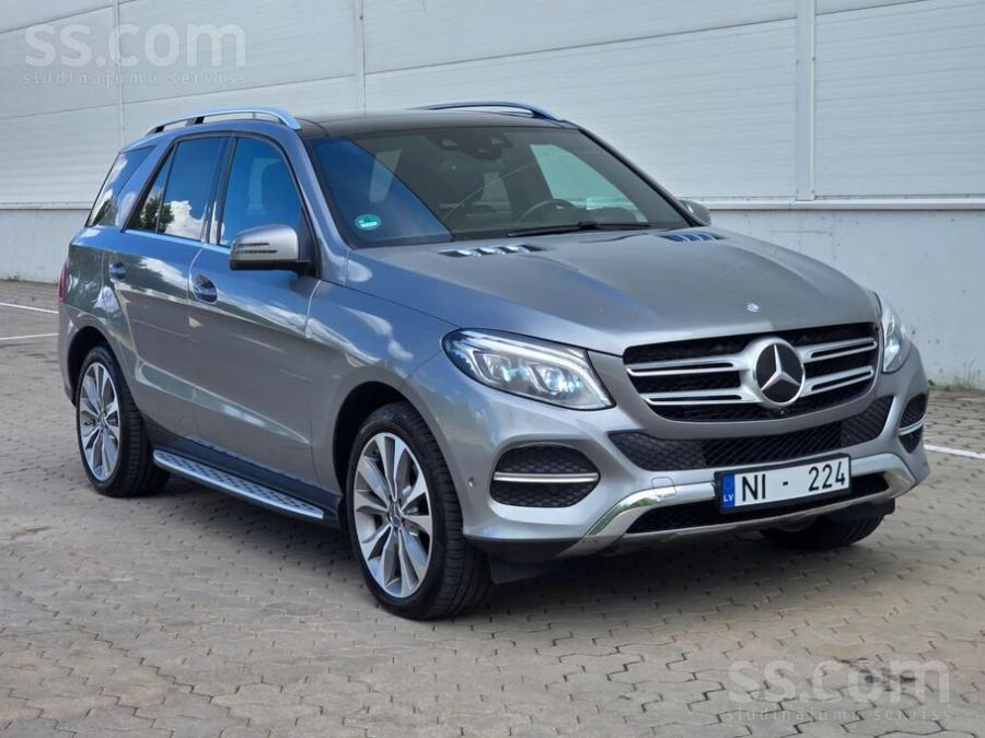 Серый Мерседес ГЛE 350 2016 в Рига, объемом двигателя 3.00 л и пробегом 270 тыс. км за 17800 €, фото 6 на AUTOMOTO.COM.LV