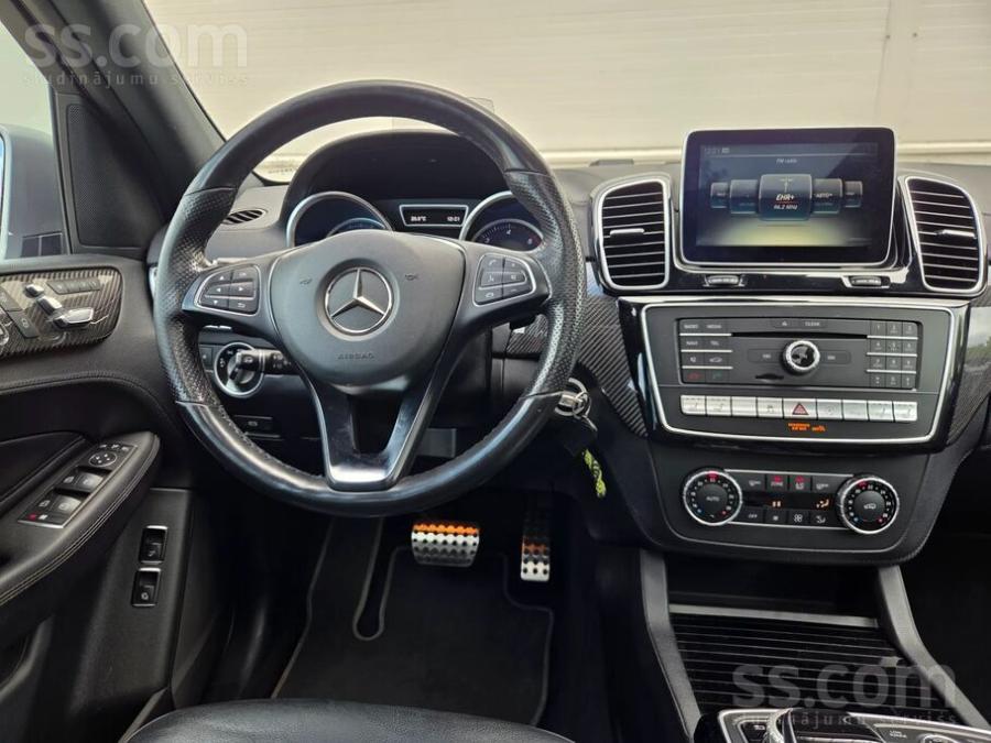 Серый Мерседес ГЛE 350 2016 в Рига, объемом двигателя 3.00 л и пробегом 270 тыс. км за 17800 €, фото 15 на AUTOMOTO.COM.LV