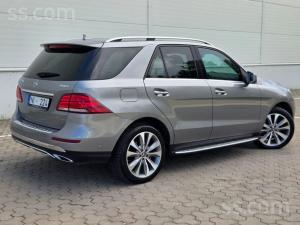 Серый Мерседес ГЛE 350 2016 в Рига, объемом двигателя 3.00 л и пробегом 270 тыс. км за 17800 €, фото 28 на AUTOMOTO.COM.LV