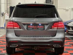 Pelēks Mercedes-Benz GLE 350 2017 Viļņa, ar dzinēja tilpumu 3.50 L un nobraukumu 199 tūkst. km par 20990 €, foto 5 vietnē AUTOMOTO.COM.LV