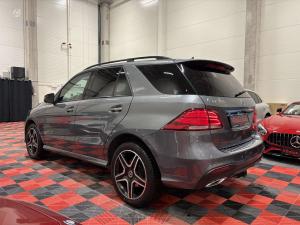 Pelēks Mercedes-Benz GLE 350 2017 Viļņa, ar dzinēja tilpumu 3.50 L un nobraukumu 199 tūkst. km par 20990 €, foto 6 vietnē AUTOMOTO.COM.LV