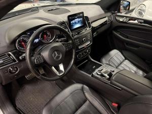 Pelēks Mercedes-Benz GLE 350 2017 Viļņa, ar dzinēja tilpumu 3.50 L un nobraukumu 199 tūkst. km par 20990 €, foto 11 vietnē AUTOMOTO.COM.LV